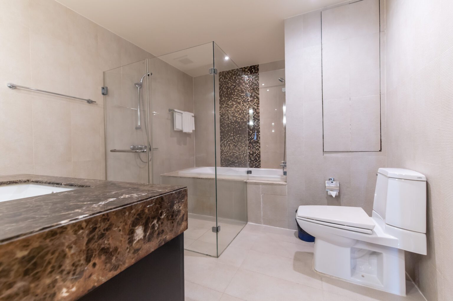 ADMIRAL ONE BEDROOM SUITE – Admiral Premier Bangkok : Serviced ...