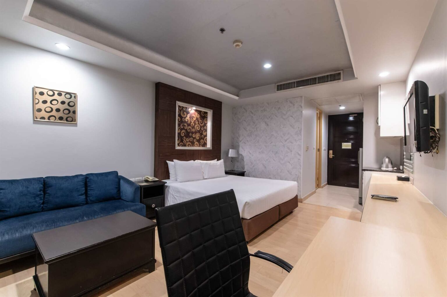 SUPERIOR STUDIO – Admiral Premier Bangkok : Serviced apartment hotel in ...